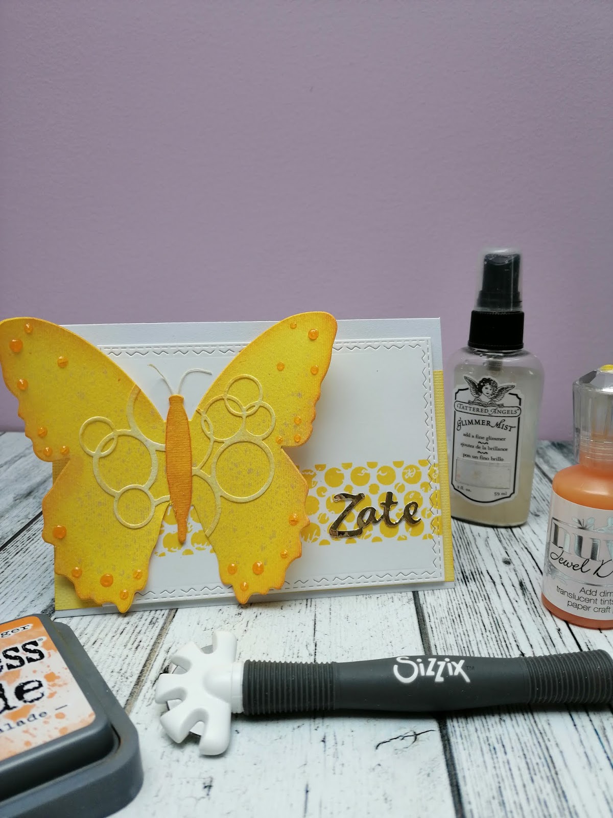 Keti's Projects: {ostanki} Rumen metulj