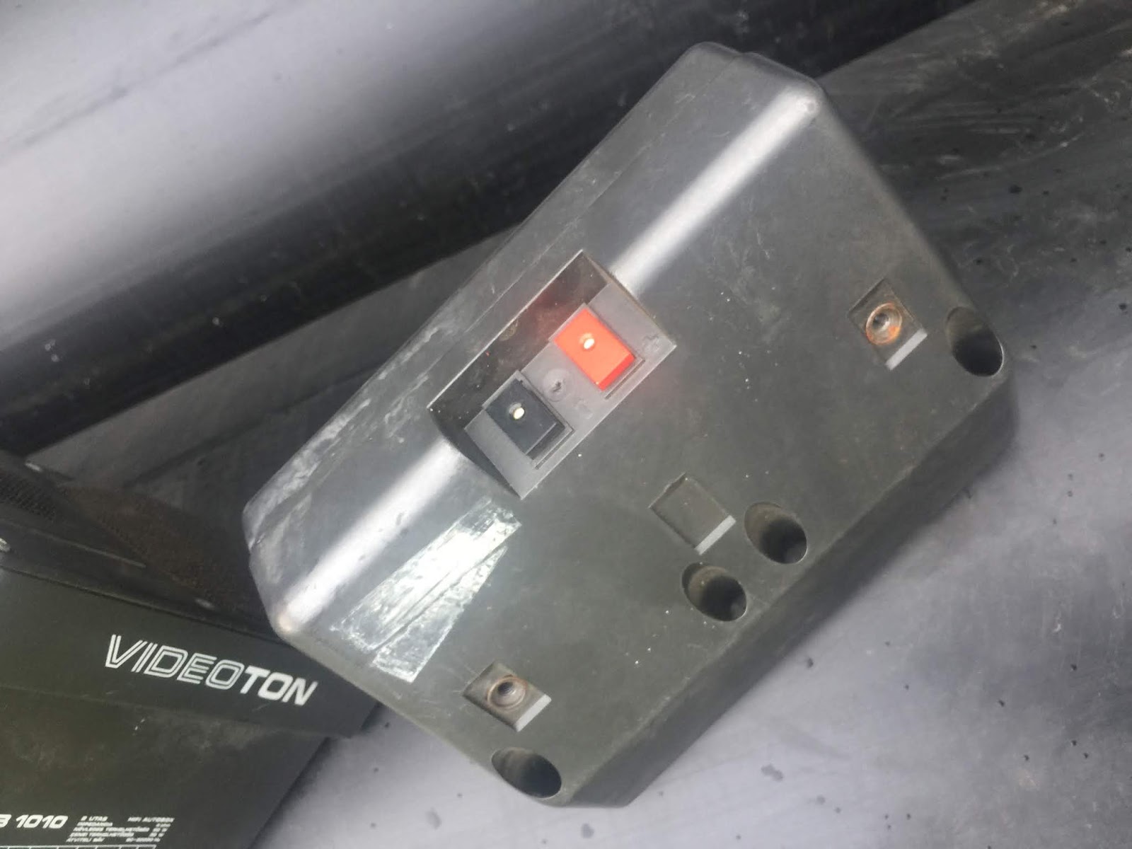 Infrequent Sound [sex.tex] technology: Videoton Hi-Fi Car Box AB-1010, 1981, made in Hungary