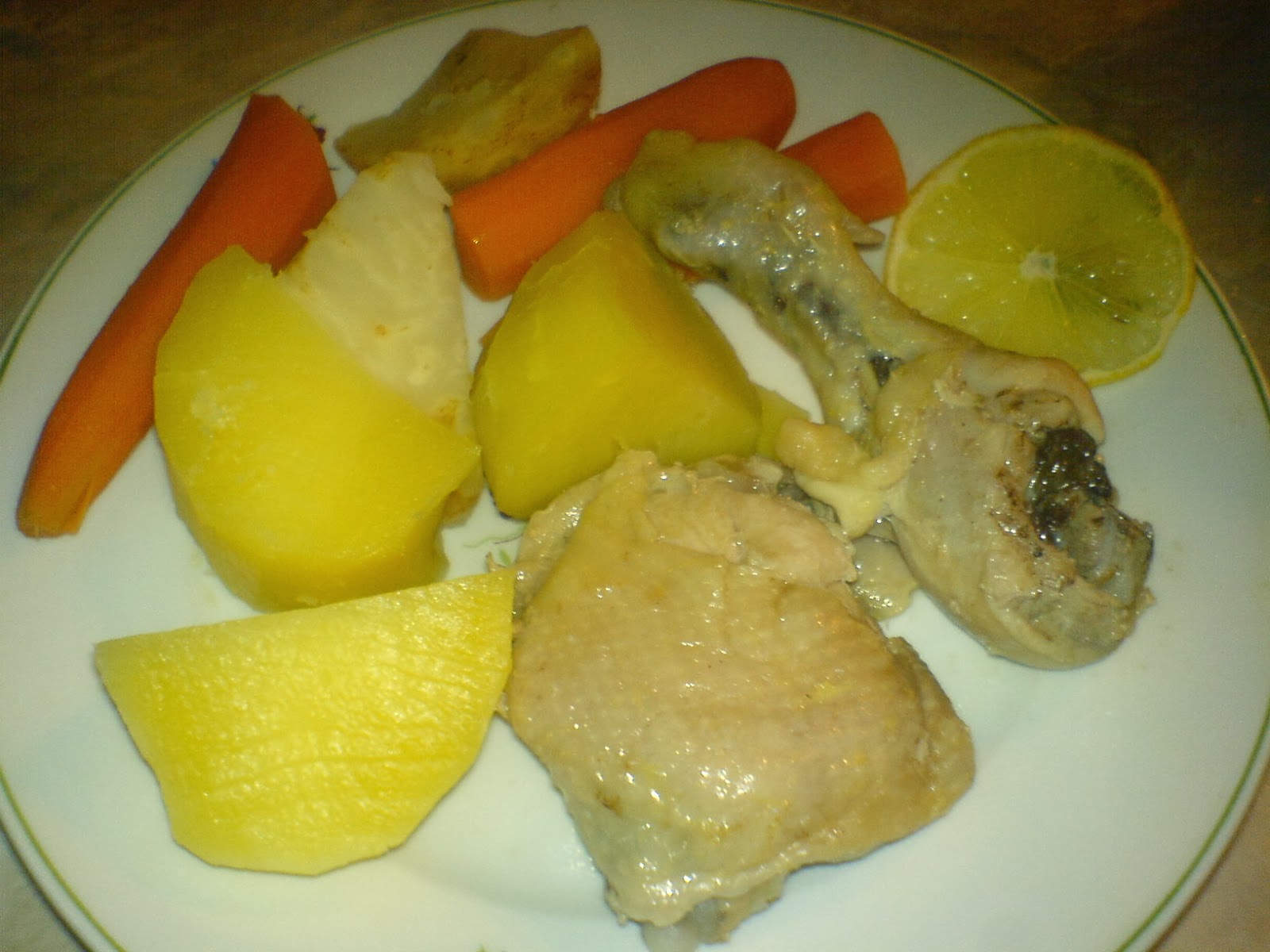 Carne de pui cu legume pregatite la aburi | Preparatedevis.ro