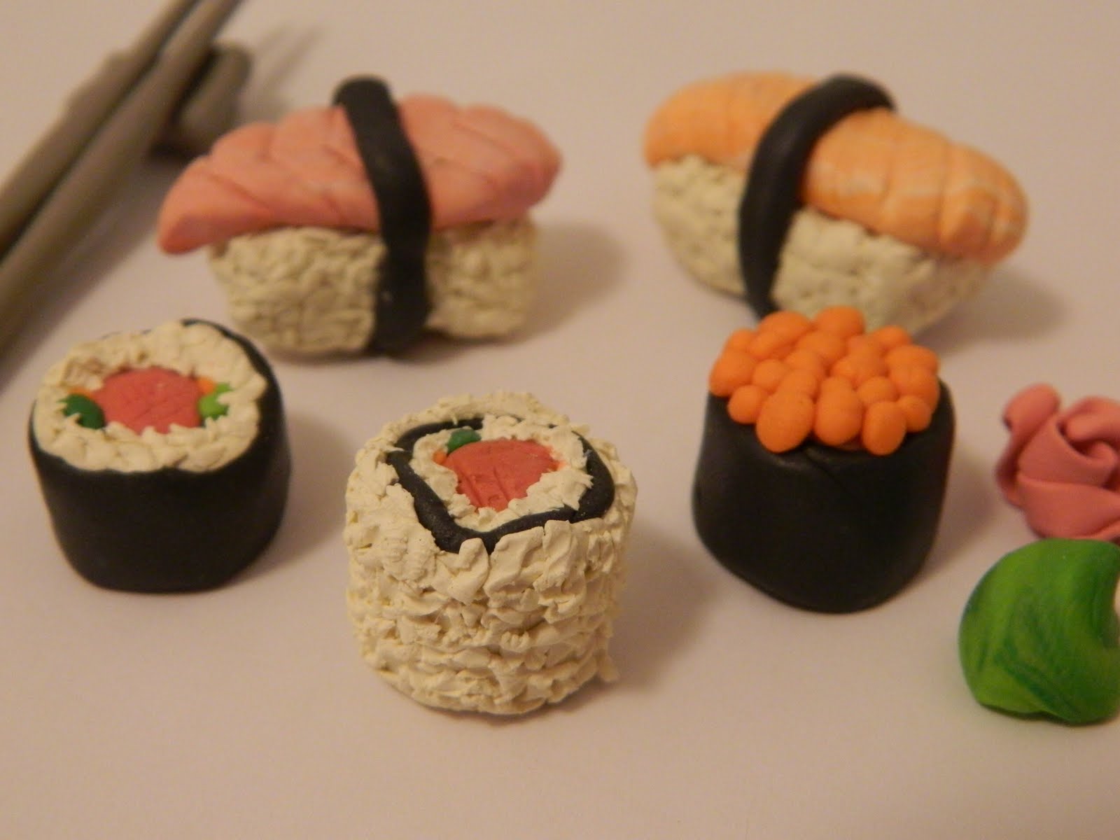 Paper Pendulum: Mini Sushi