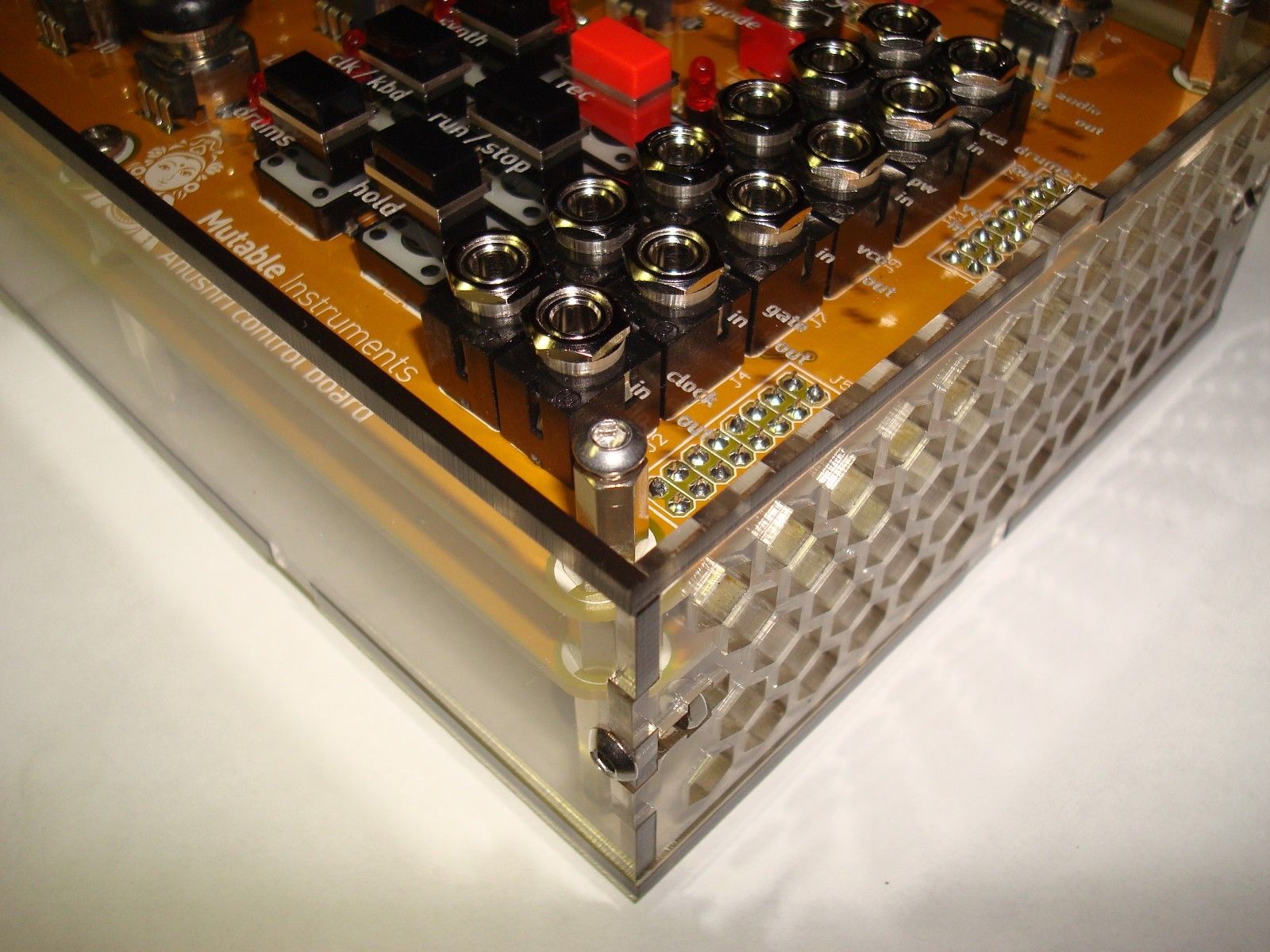 MATRIXSYNTH-B: Mutable Instruments Anushri Synthesizer