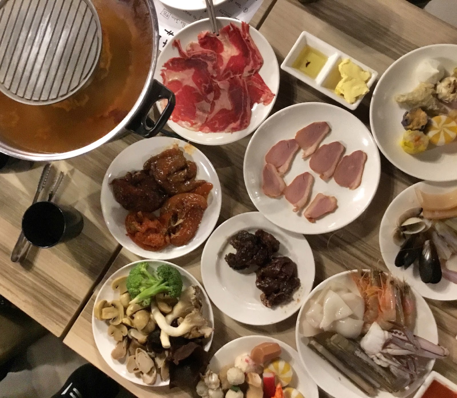 Steamboat & BBQ Buffet di Restoran Pak John Steamboat & BBQ - emilinda