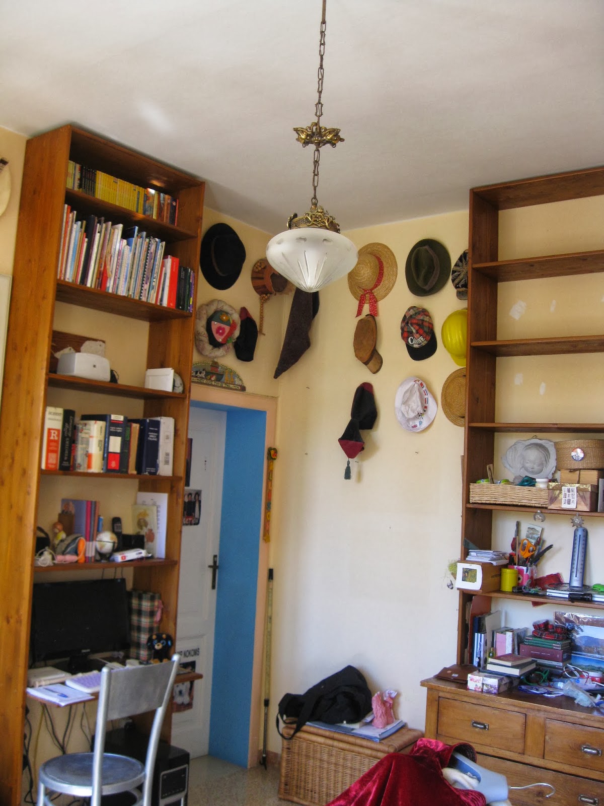 Sette Design: Shabby Chic Italian Library