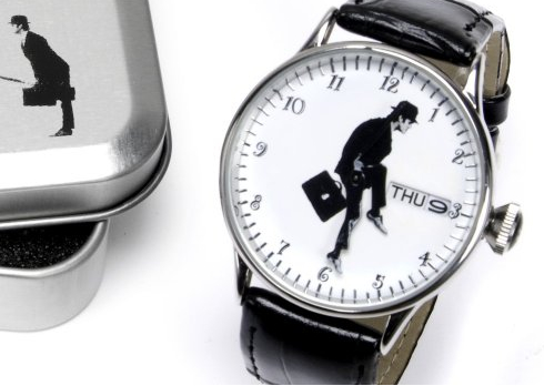 De Tudo Um Pouco....: Monty Python’s Ministry of Silly Walks: The Watch