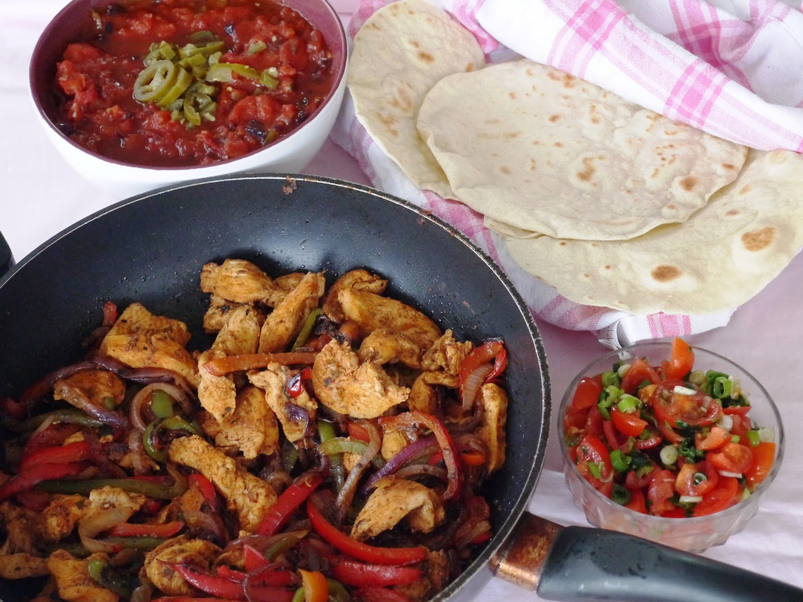 This Muslim Girl Bakes: Chicken Fajitas with Homemade Tortillas + Salsa.
