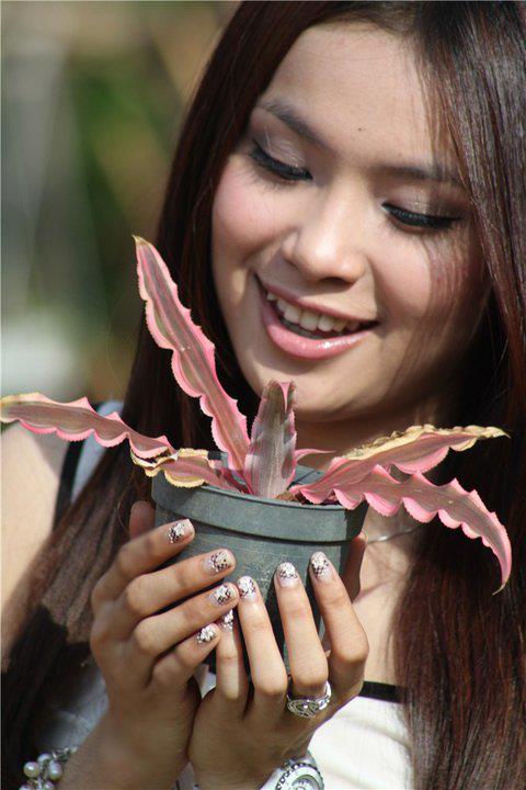 Cam-Guide: Mean Sonita