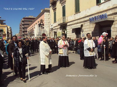 Voci e colori del Sud: La processione della Desolata a Bitonto