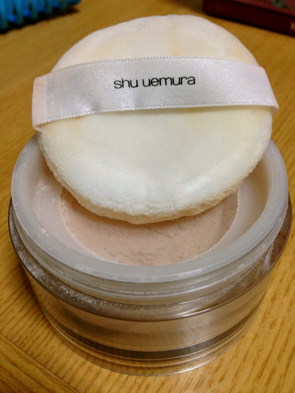 Sisters Who Love Beauty...: REVIEW: Shu Uemura Face Powder Colorless