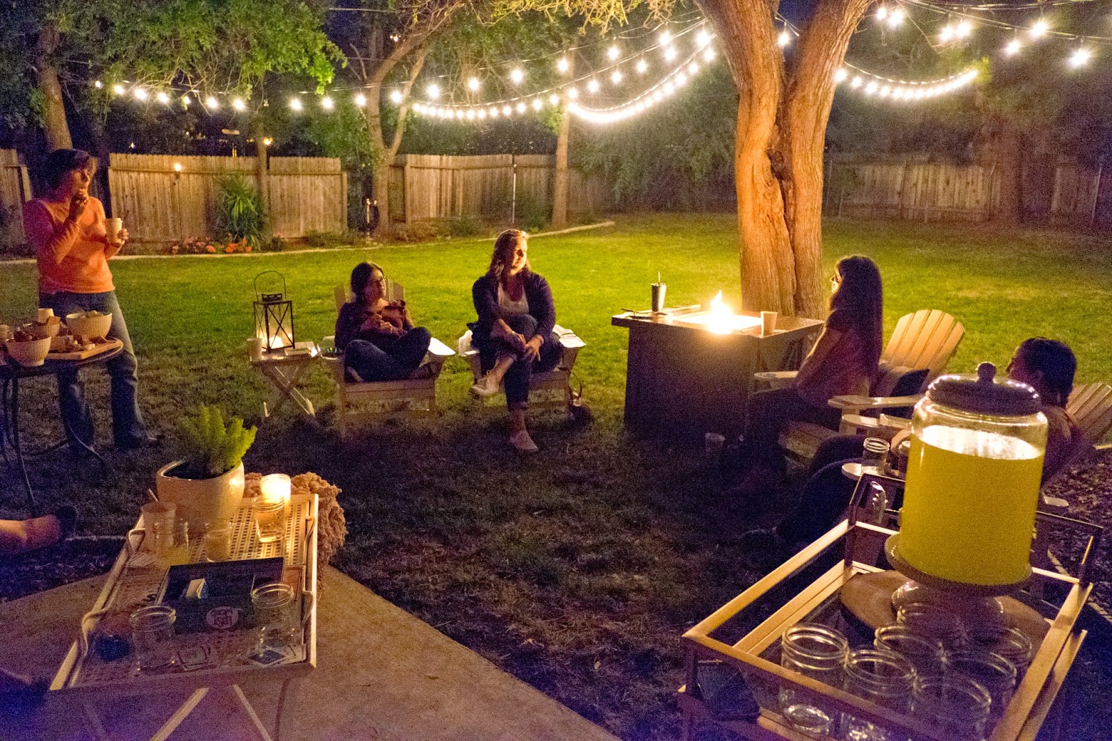 Domestic Fashionista: Girl's Night In: Backyard Game Night