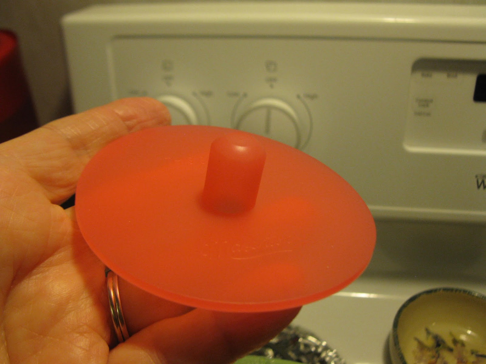 Simply Homemaking: Fermenting with Mason Top Pickle Pipes...