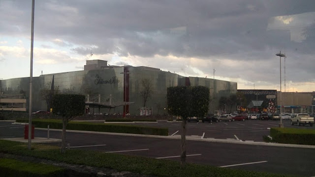 Un viaje EXTRAORDINARIO : Visita la plaza "PERISUR"