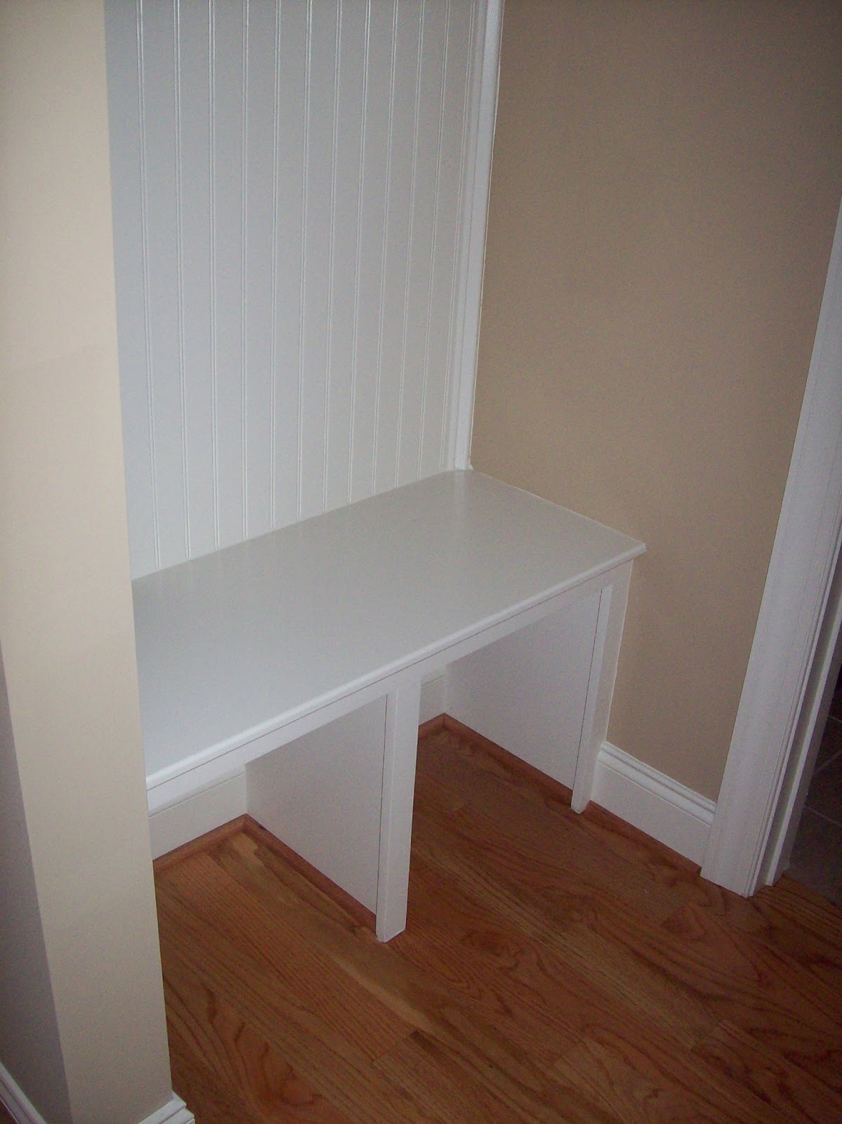 Woodmaster Woodworks, Inc.: Bench Warming: Built-in benches provide a ...