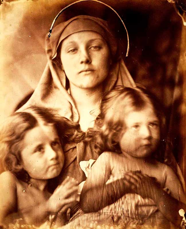 The Kissed Mouth: Review: Julia Margaret Cameron's 'fancy subjects'