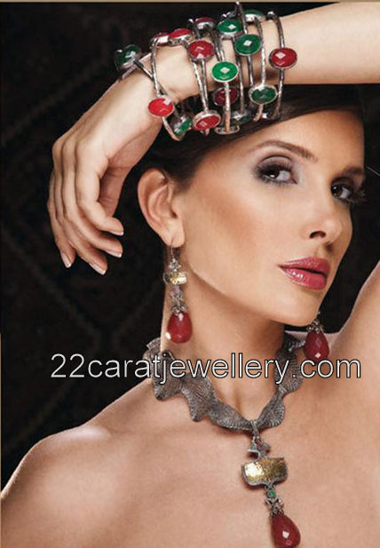 Black Metal Necklace with Gemstones - Jewellery Designs