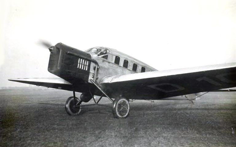 nhungdoicanh: Junkers F-24