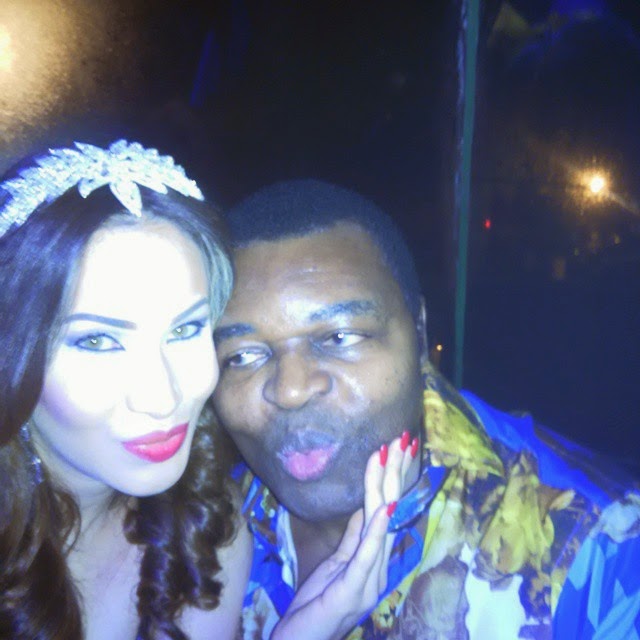 Caroline & Musa Danjuma Show Their Intimacy y Pout In New Photo