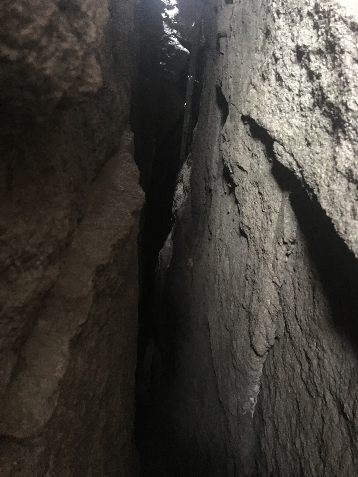 Rondinones' Adventures: Devil's Den Cave in New Durham