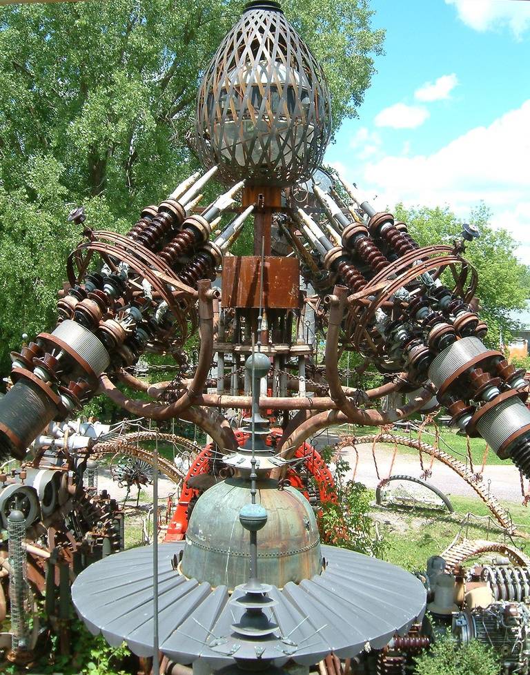 The Forevertron of Dr Evermor ~ Kuriositas