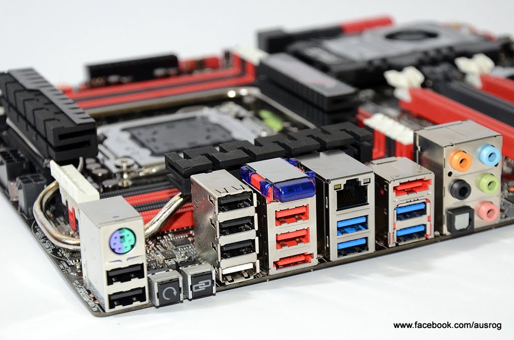 Matthew's blog: Preview of the ASUS Rampage IV Extreme