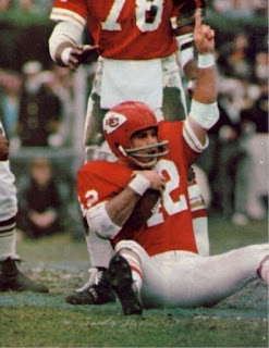 Pro Football Journal: Johnny Robinson Should Sail Into the Hall of Fame ...