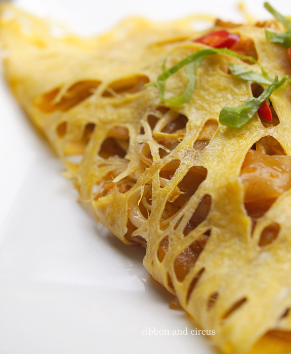 Ribbon And Circus: Tuesday- Char Kuay Teow wrapped with Eggnet