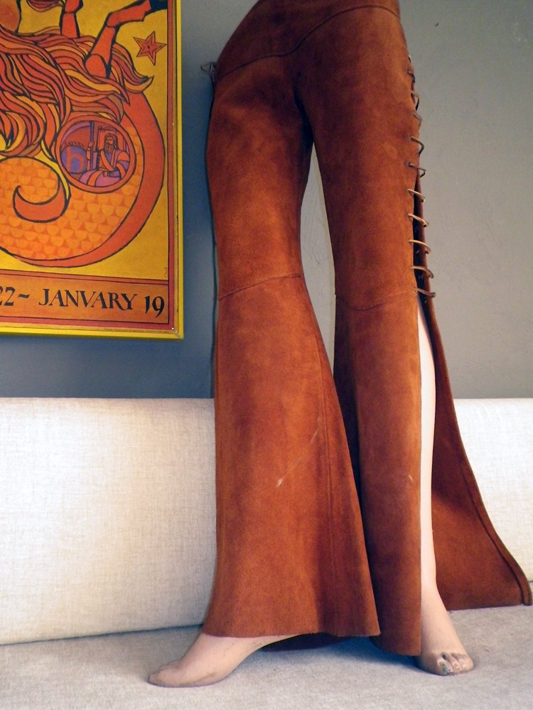 Mélangelique: Bell bottom pants back. Fashion circle