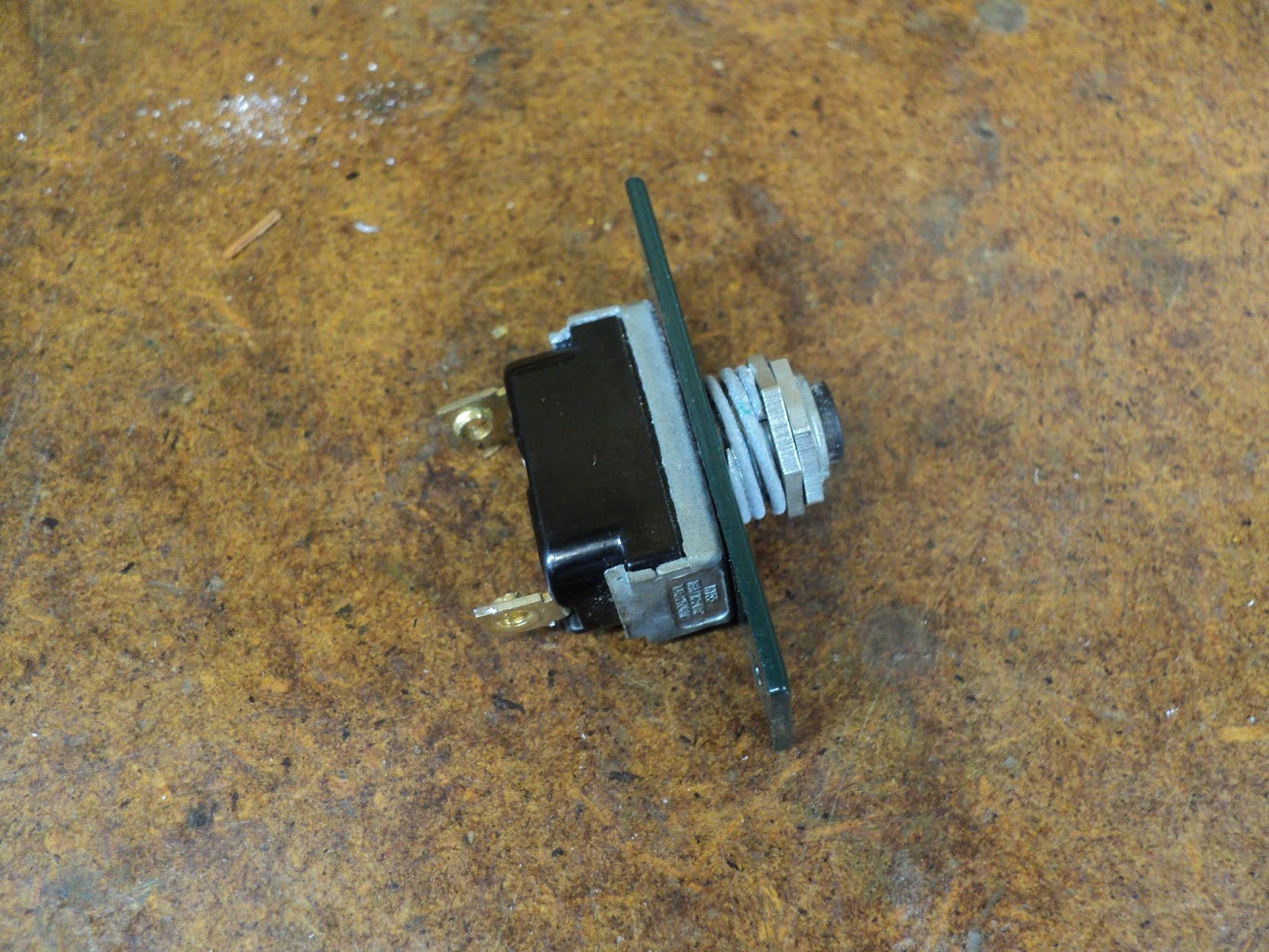 Rouge River Workshop: An Inoperative Yardworks Garden Shredder