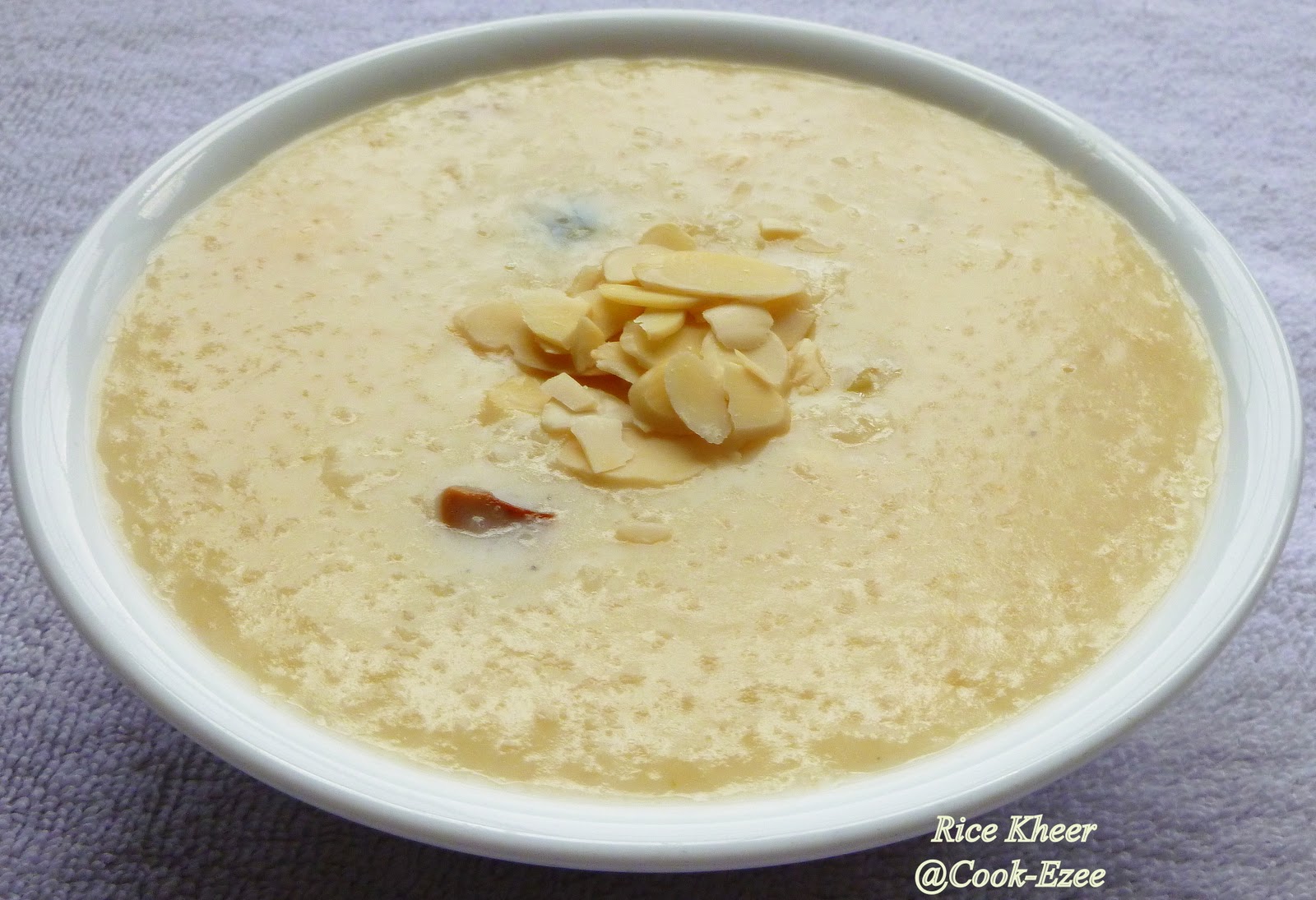 COOK-EZEE: Paal Payasam/Rice Kheer/Rice Pudding and My 100th Post