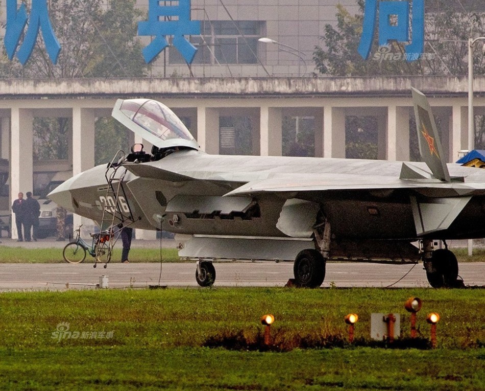 Asian Defence News: PLAAF Chinese Air Force Fighter - J20