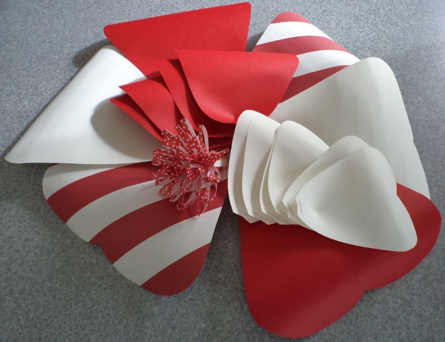 eSheep Designs: Free PDF Tutorial: Designer Paper Flowers