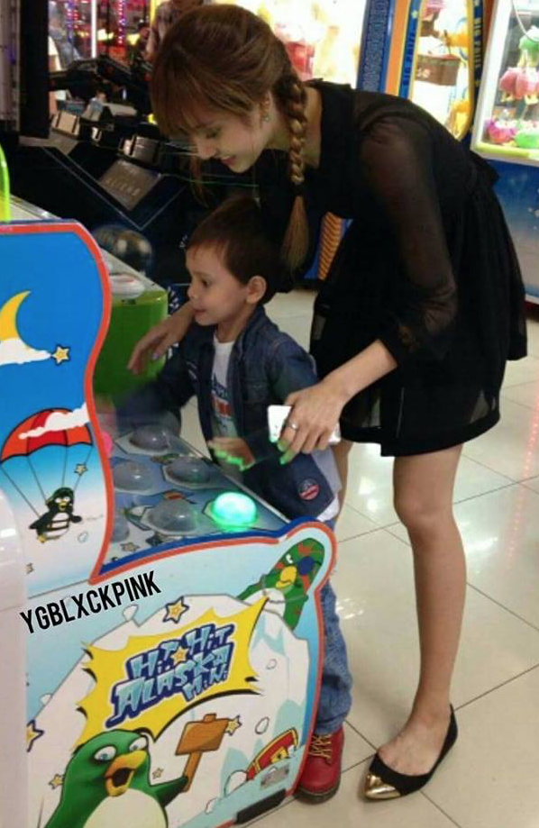 Unseen LISA with her family