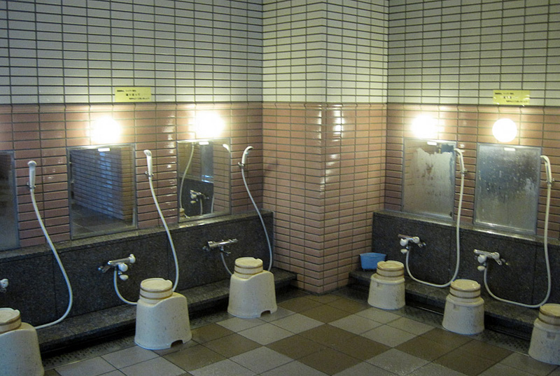 Nippon Cornhusker: A Trip to the Onsen 温泉