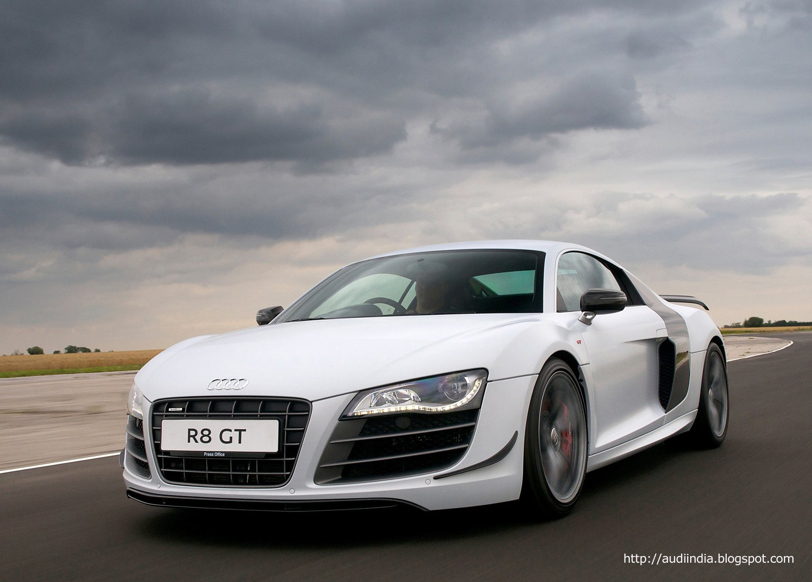 Audi R8 GT (2011) Technical Specifications/ Data/ Images/ Reviews ...