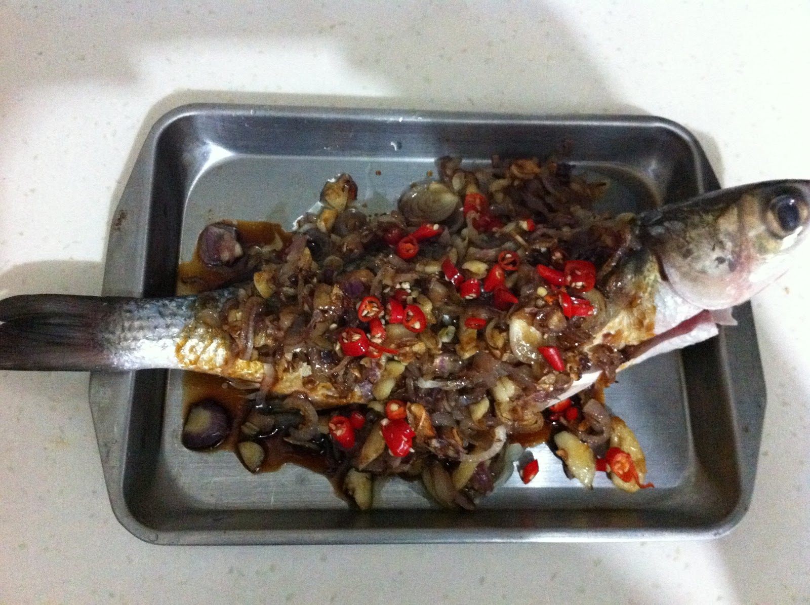 Easy Way to Cooks: Steam Grey Mullet Fish (黑鱼） with Garlic & Shallot