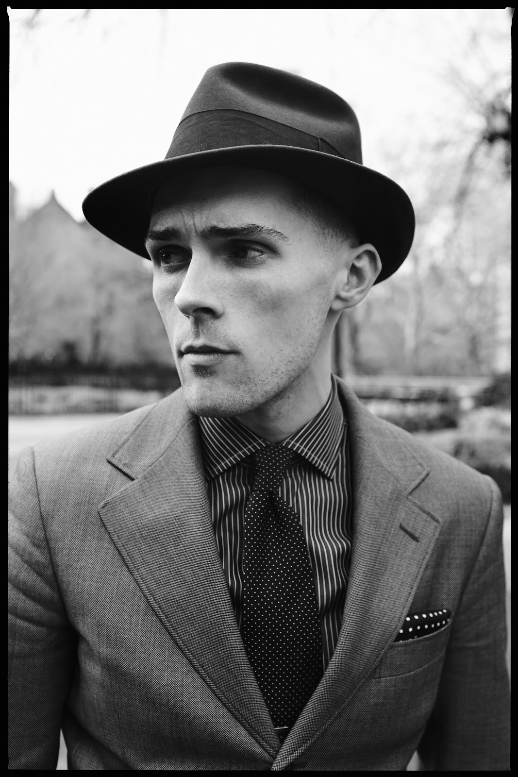 VISUAL TALES: VT9|COMPANY MEN|SAMUEL DUNNING|BONUS