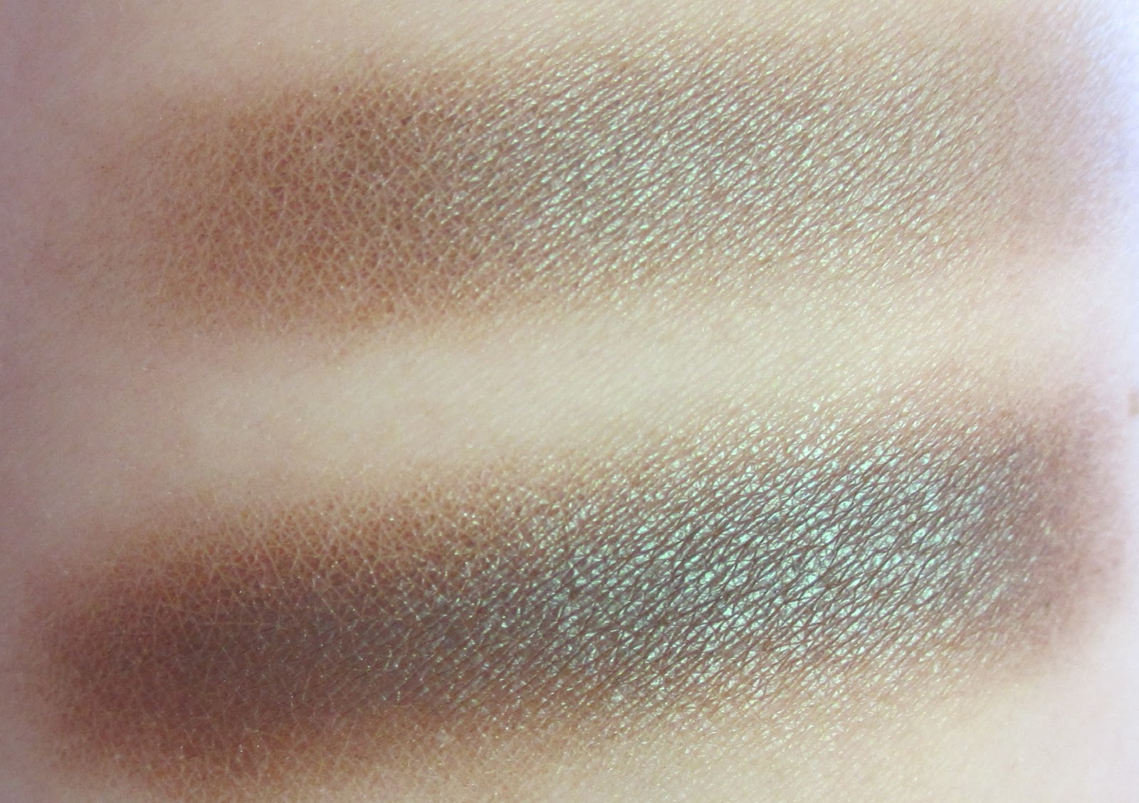 Eyeshadow Addicts Anonymous: MAC CLUB EYESHADOW -- Review and Swatches