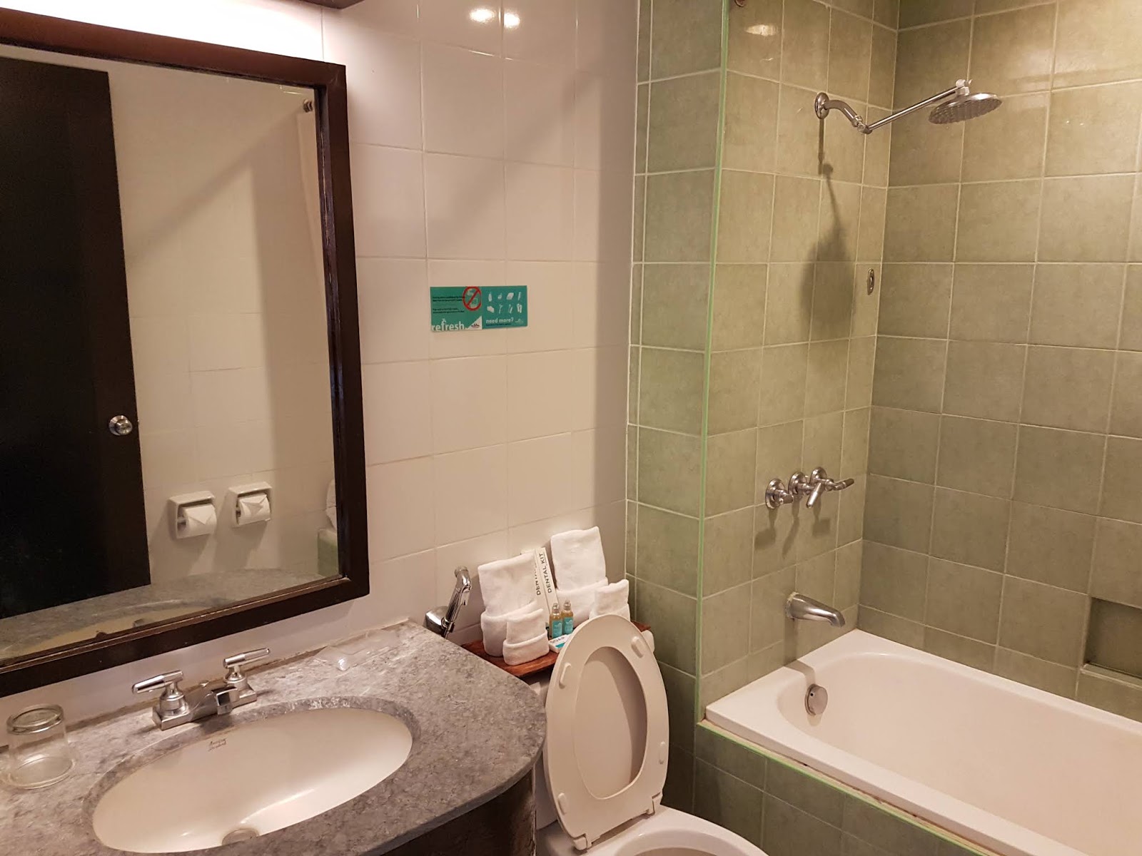 [필리핀 마닐라 근교 호텔] 카비테 이글릿지 내 마이크로텔(Microtel Cavite-Eagle Ridge)