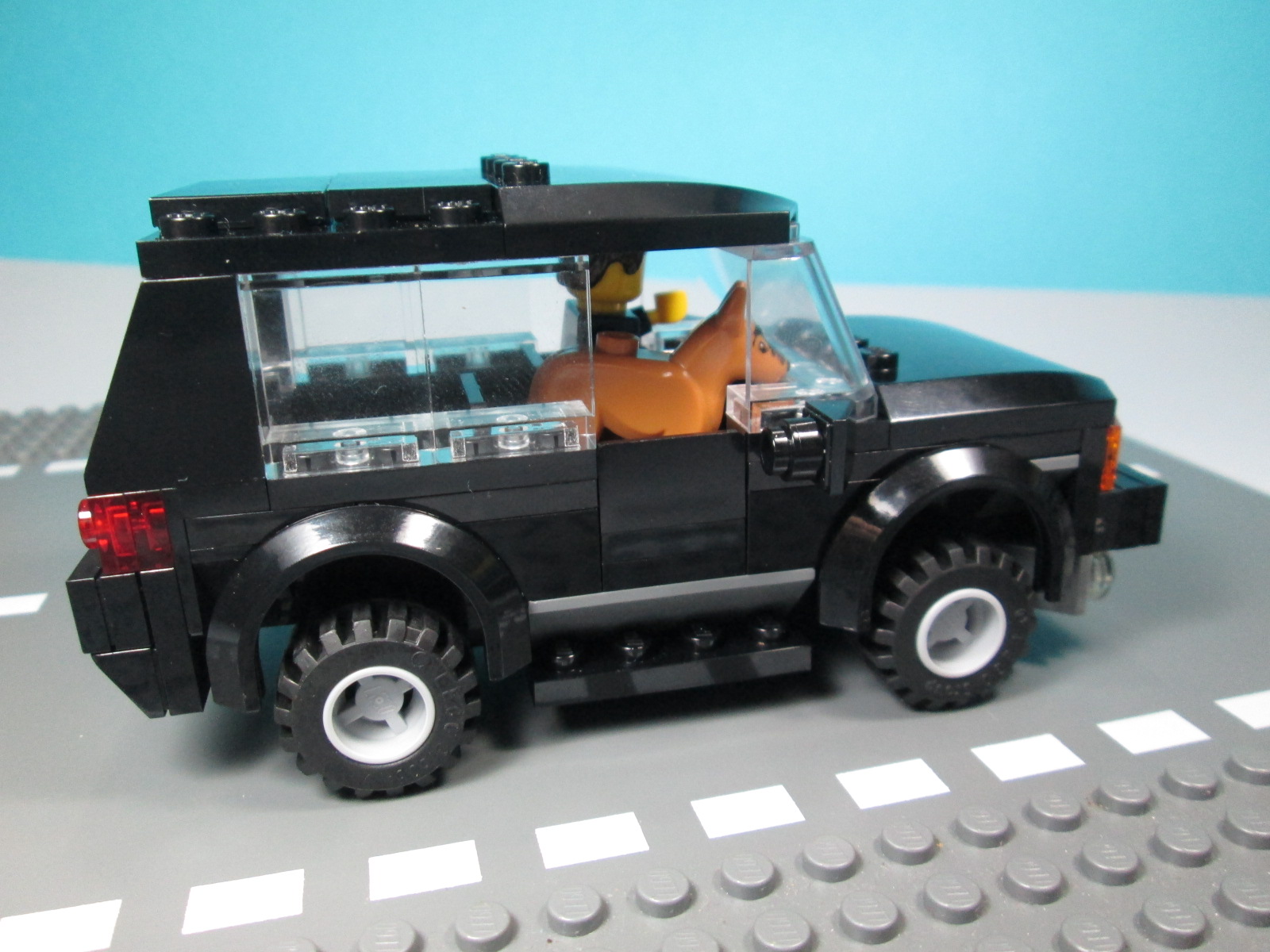 VIVOLEGO: Inspector Max