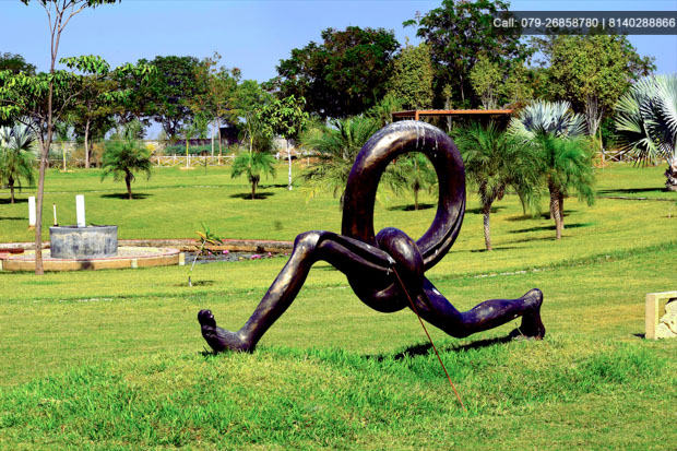 100 ACRES CLUB&RESORT (Sanand)-One Day Picnic Price, Photos, Entry Fee ...