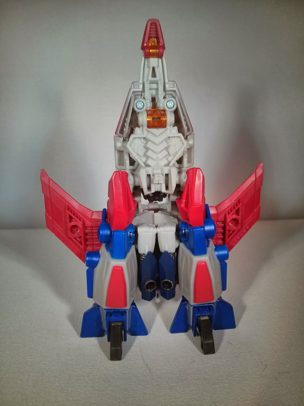 Toybox Soapbox: Transformers Generations Starscream Review