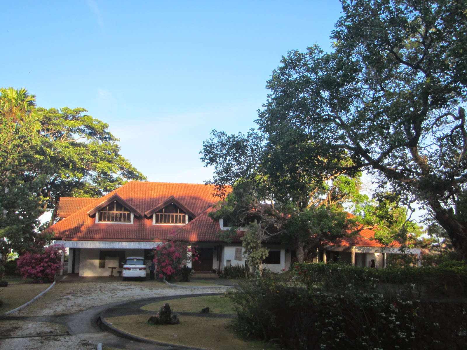 LEXICAL CROWN: EPIC PARC RAINFOREST CAMP (TANAY, RIZAL)