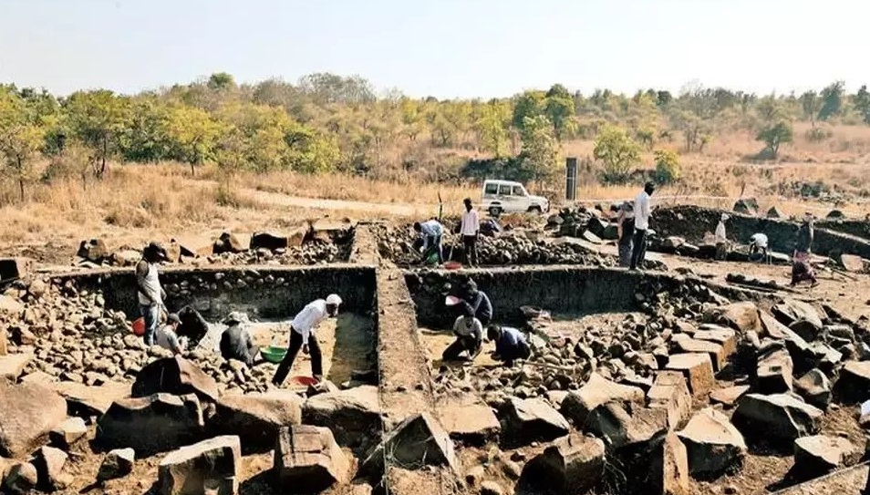 XTerraSpace: 3,000-year-old Megalithic burials discovered in India’s ...