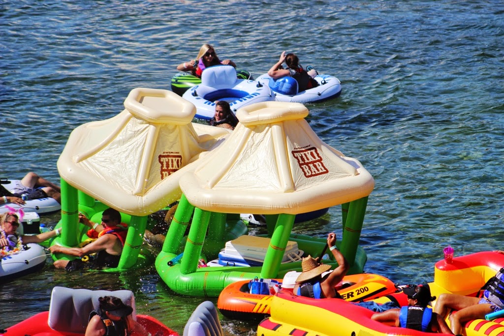 Laughlin Buzz: River Regatta 2014 Float Photos Part1