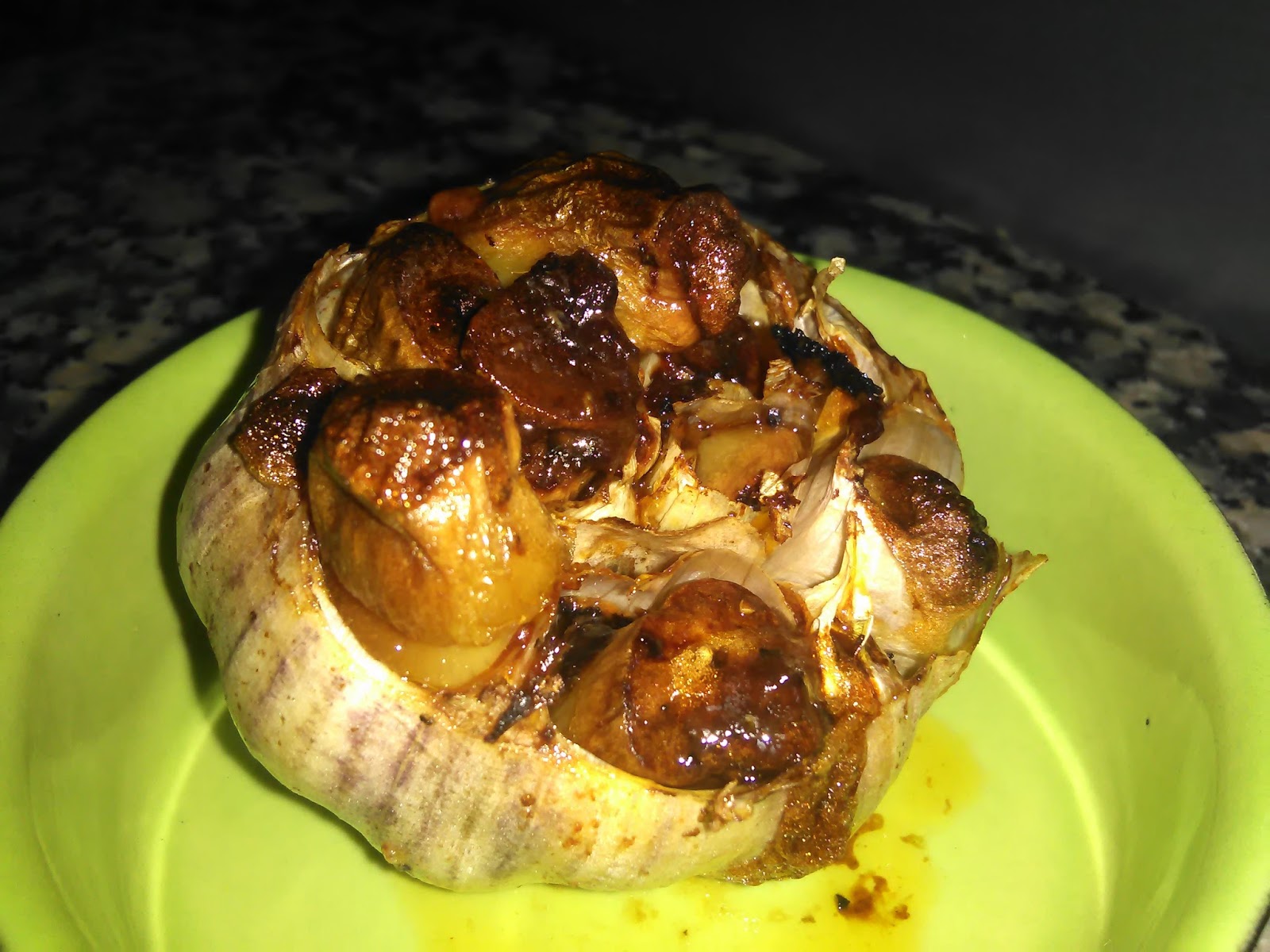 Os petiscos da Gracinha: Alho assado no forno!