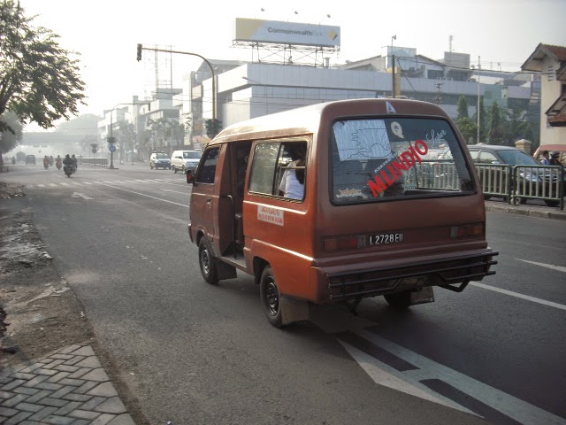 Thomas Bondan Blog: Bemo, Angkutan Kecil yang Hampir Punah