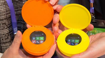 NEWS: Idiots making circular phone "for women" | The Test Pit