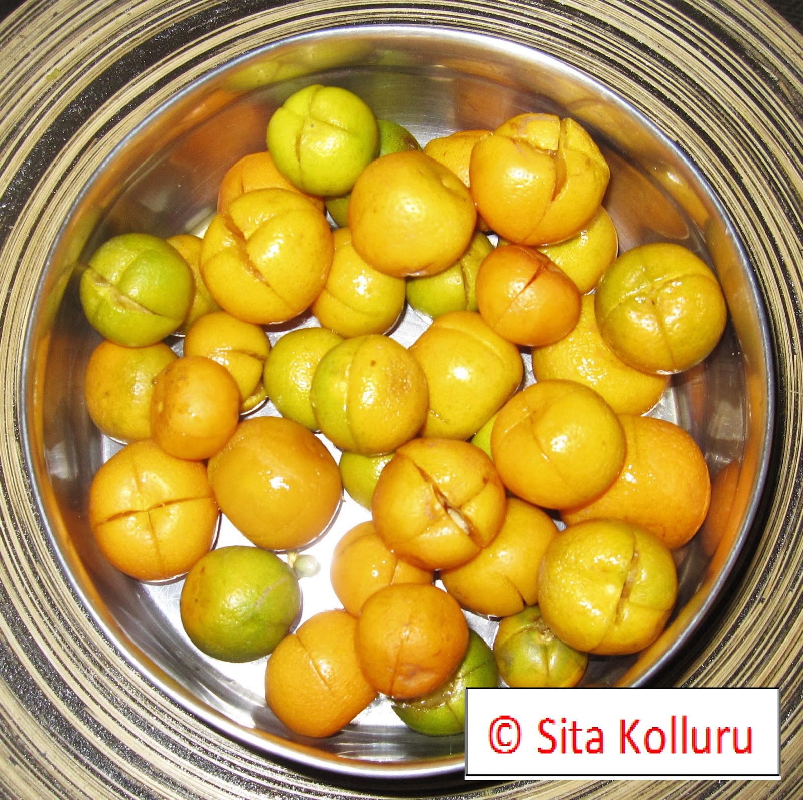 Sita's Ruchulu: Small oranges pickle (Chinese oranges or kumquat pickle)