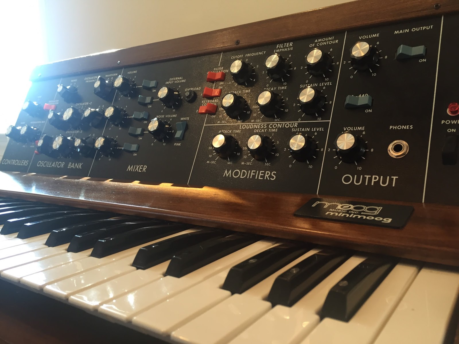 MATRIXSYNTH: Restored Vintage Moog Minimoog Model D with Mods