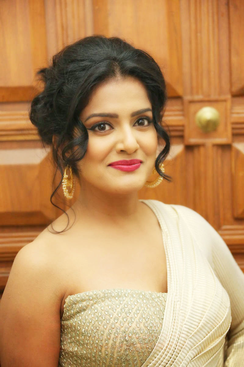 Vishakha Singh Biodata, Movies, Net-worth, Age, New Movies, Affairs ...
