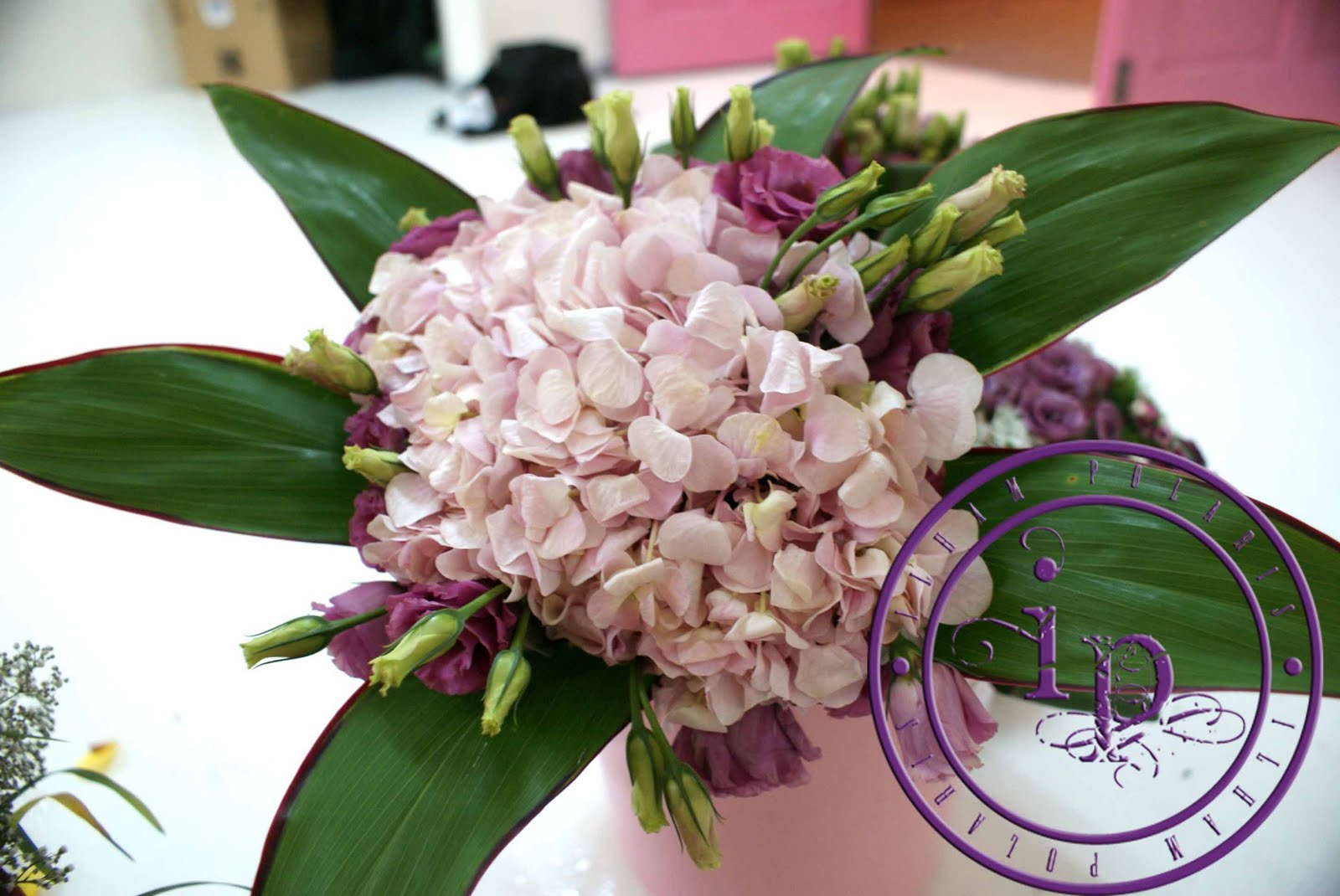 Ilham Polaris: Bunga Pegang (Hand bouquet using fresh flower)